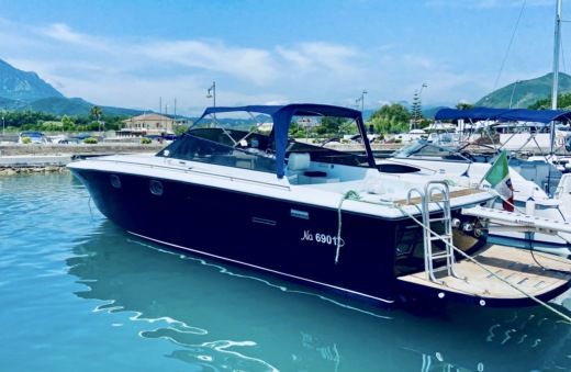 Miete Motorboot Baia Baia 40 (1990) in Santo Stefano al Mare - Nautal