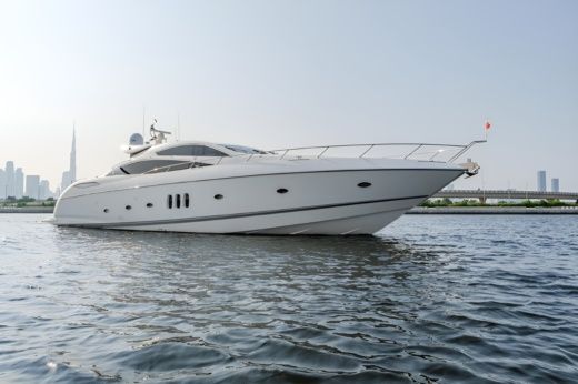 Alquiler Yate Sunseeker 84 Feet (2020) en Dubái - Nautal