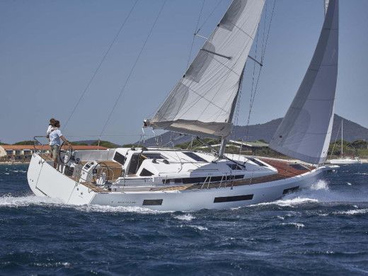 Miete Segelboot Sunsail 44 (2019) in Cannigione - Nautal