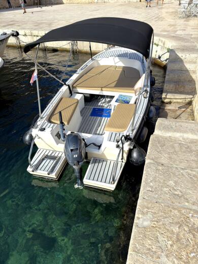 Miete Boot ohne Führerschein The Ultimate Luxury Private Sundeck Boat ...